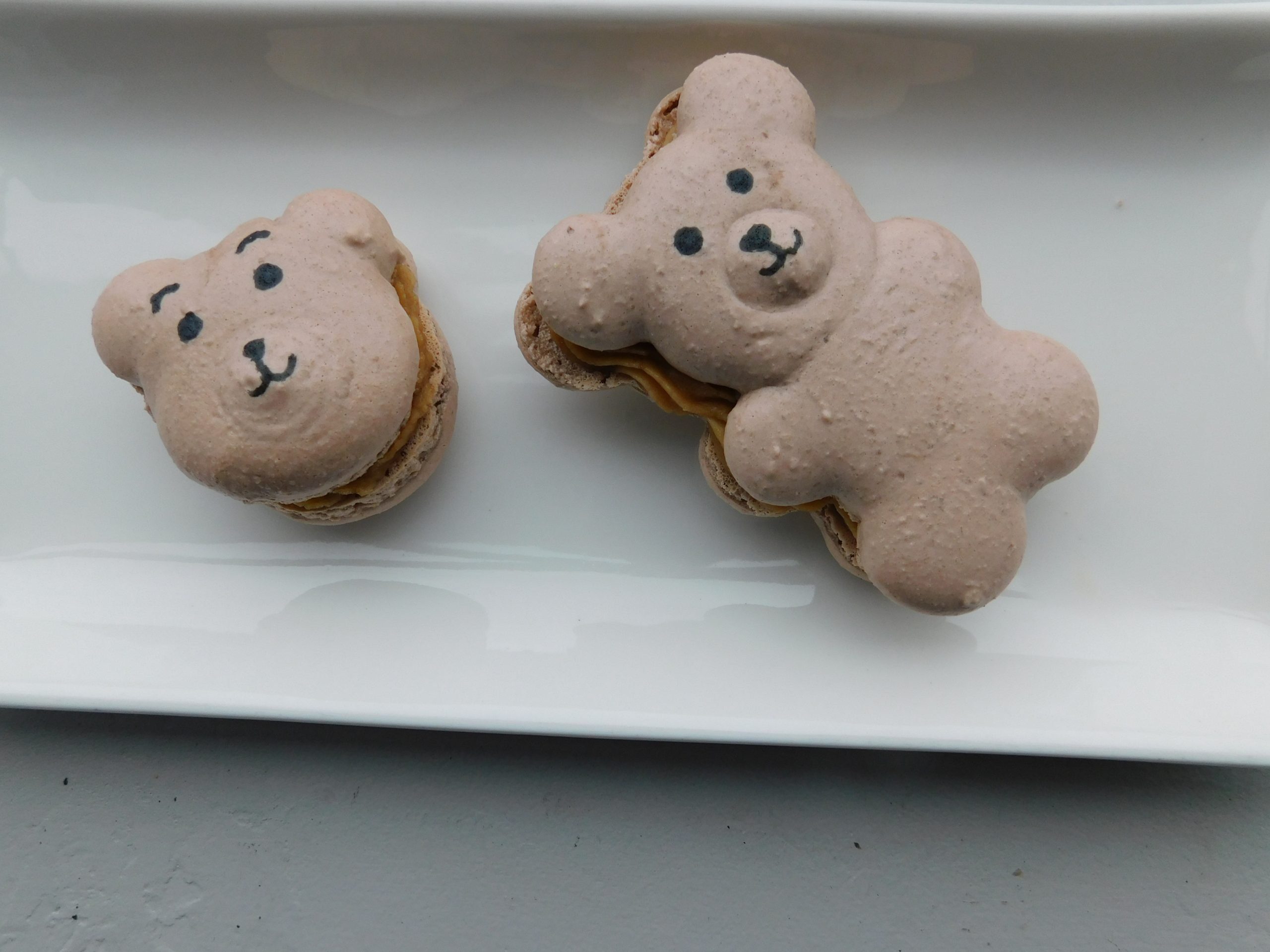 How to Make Character Macarons - Kitchen Foliage