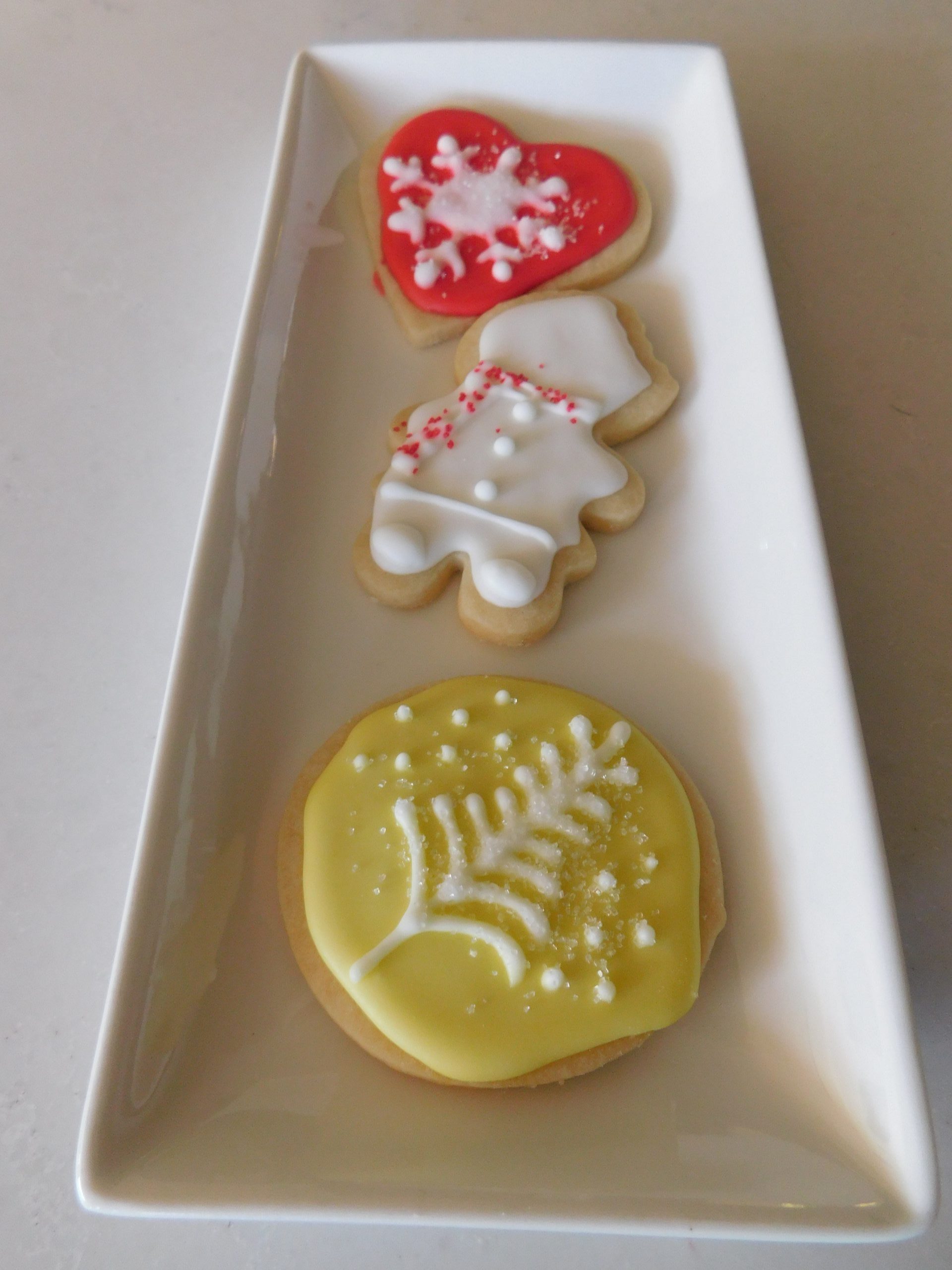 How to Make Beautiful Christmas Cookies - Kitchen Foliage
