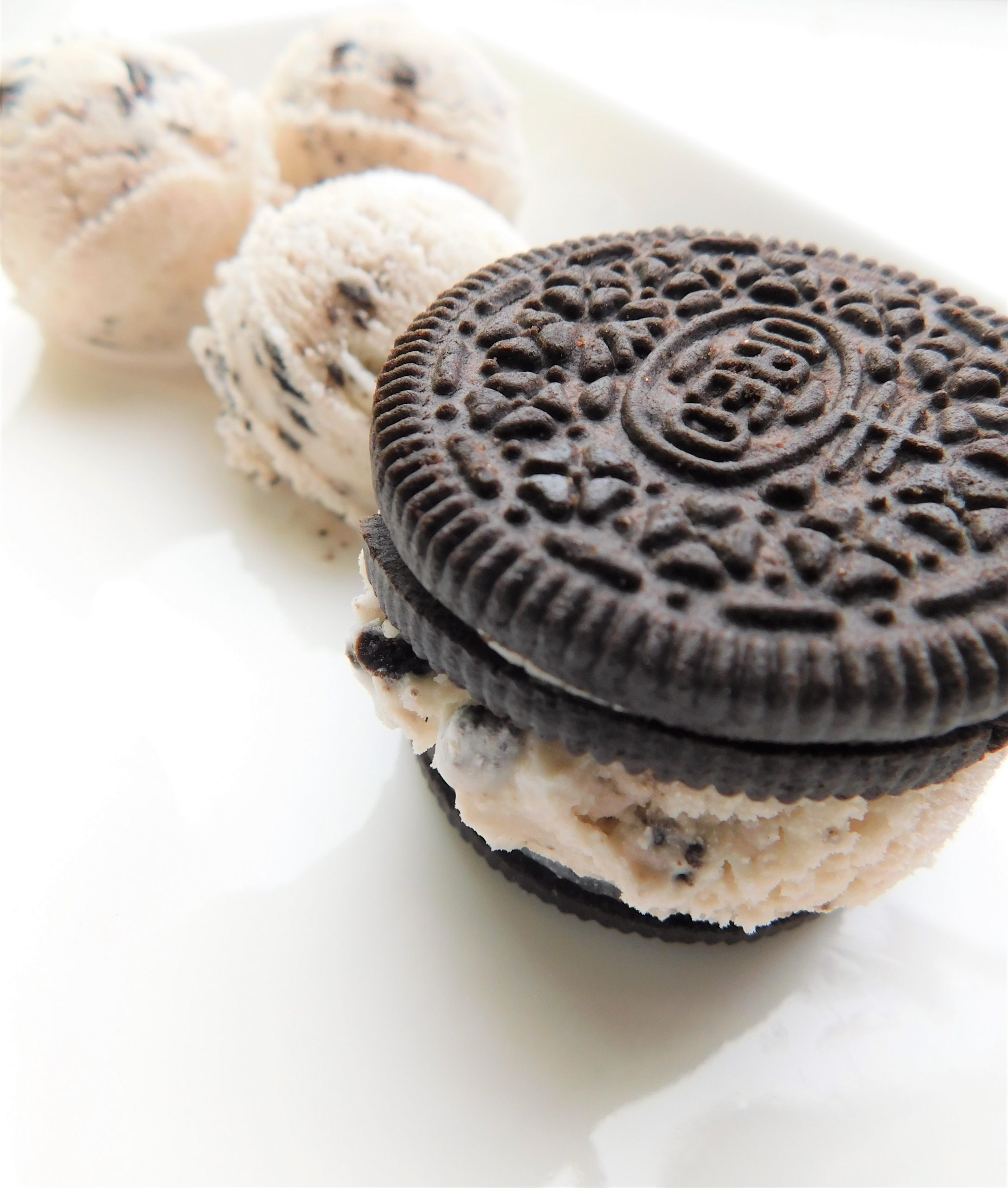 Best Cookies and Cream Ice Cream Recipe – Kitchen Foliage