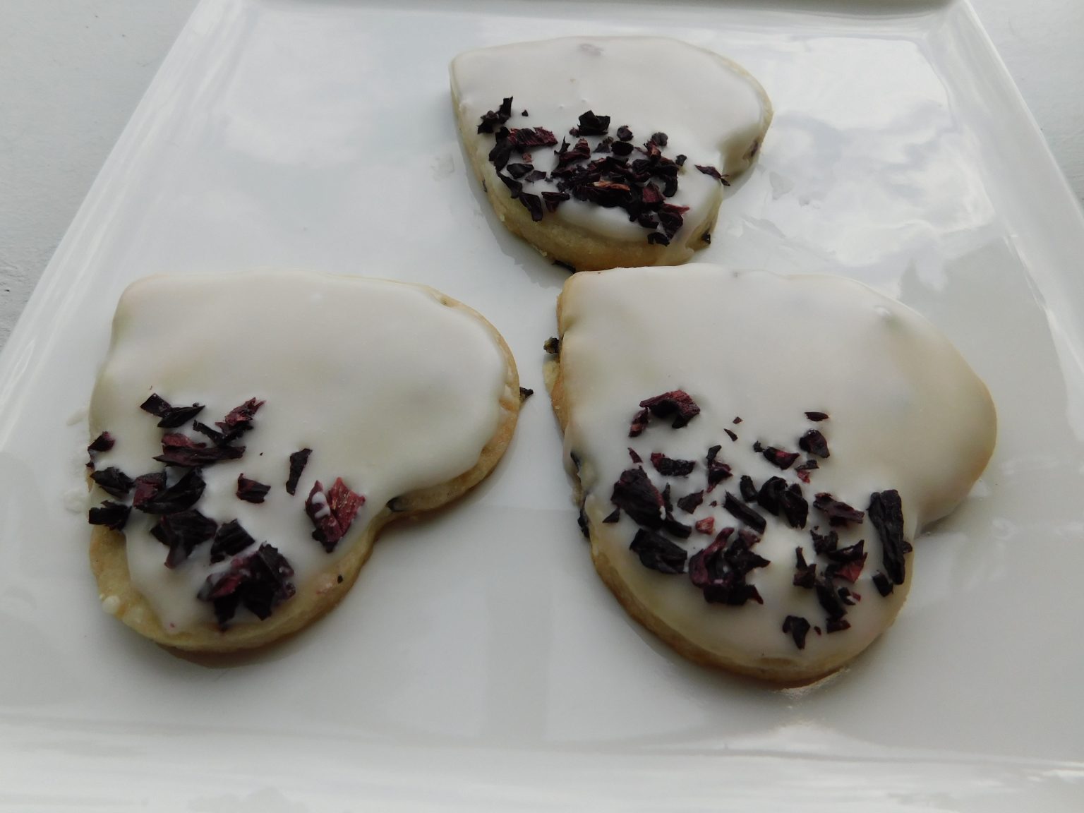 Vanilla Hibiscus Shortbread Cookies - Kitchen Foliage