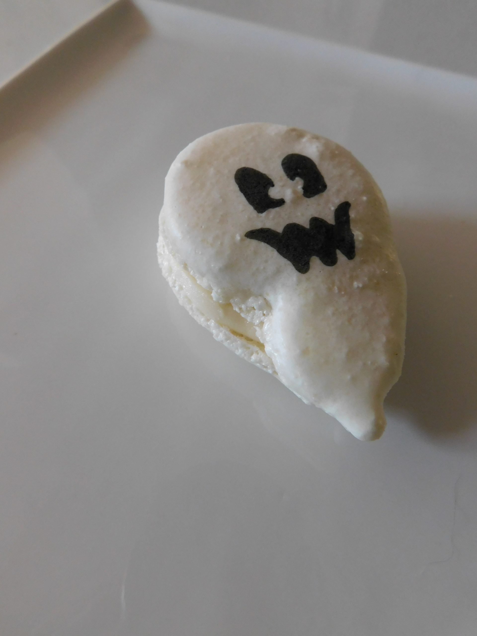 Ghost Macarons - Kitchen Foliage