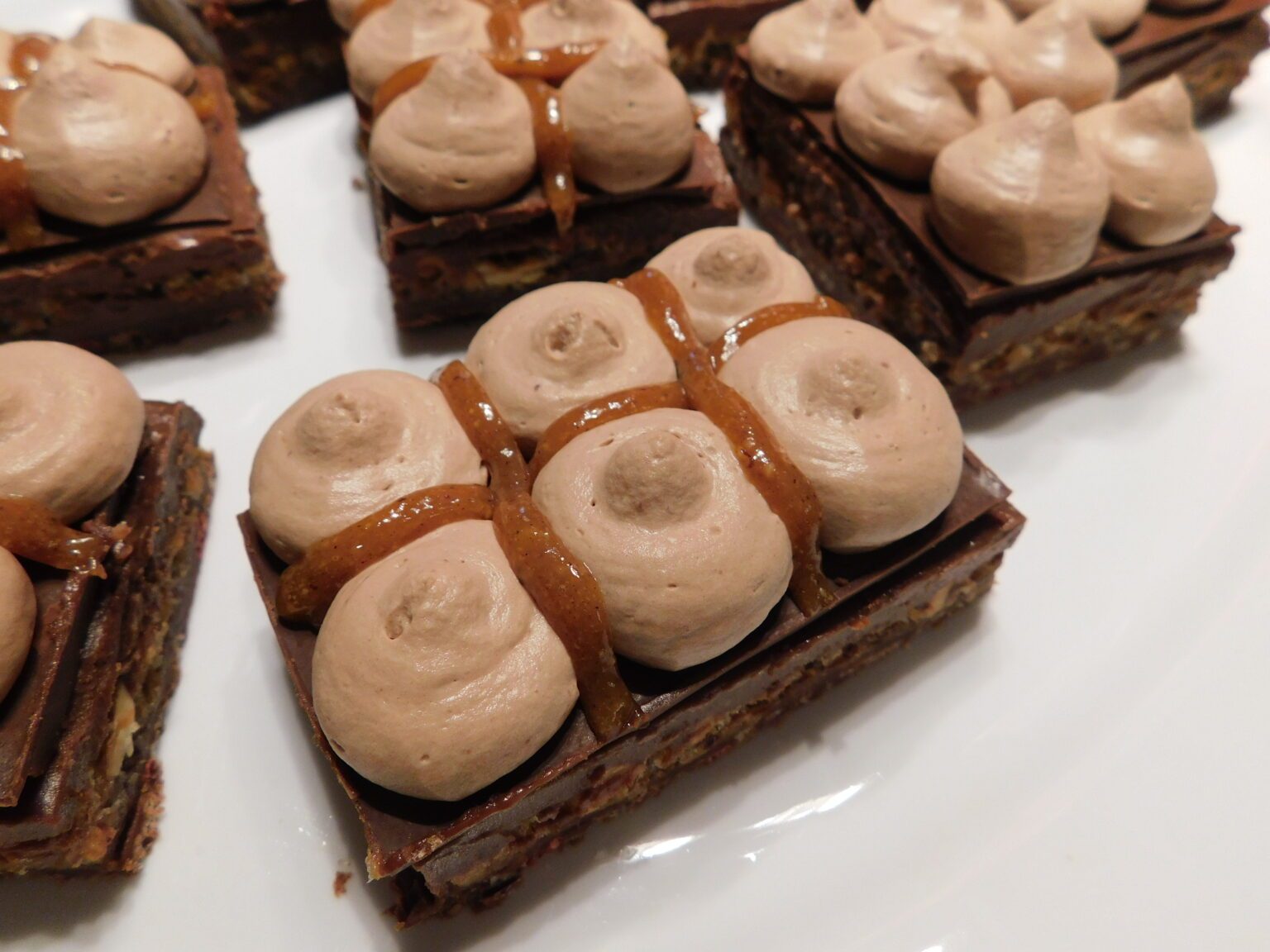 17 Cream Filling Ideas for Cakes - Kitchen Foliage